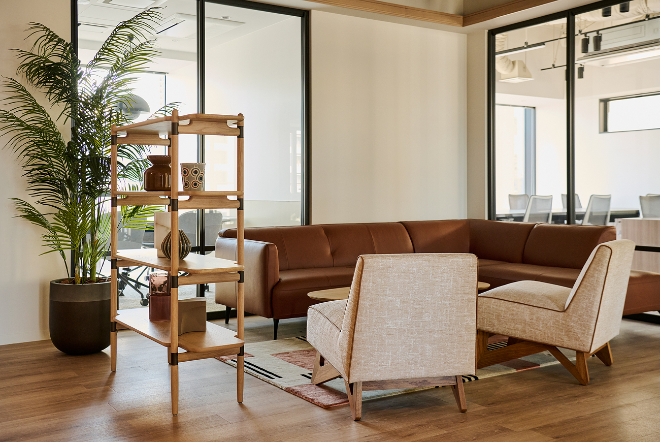 +SHIFT TAMACHI | +SHIFT