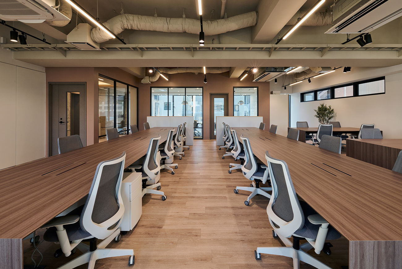 +SHIFT TAMACHI | +SHIFT